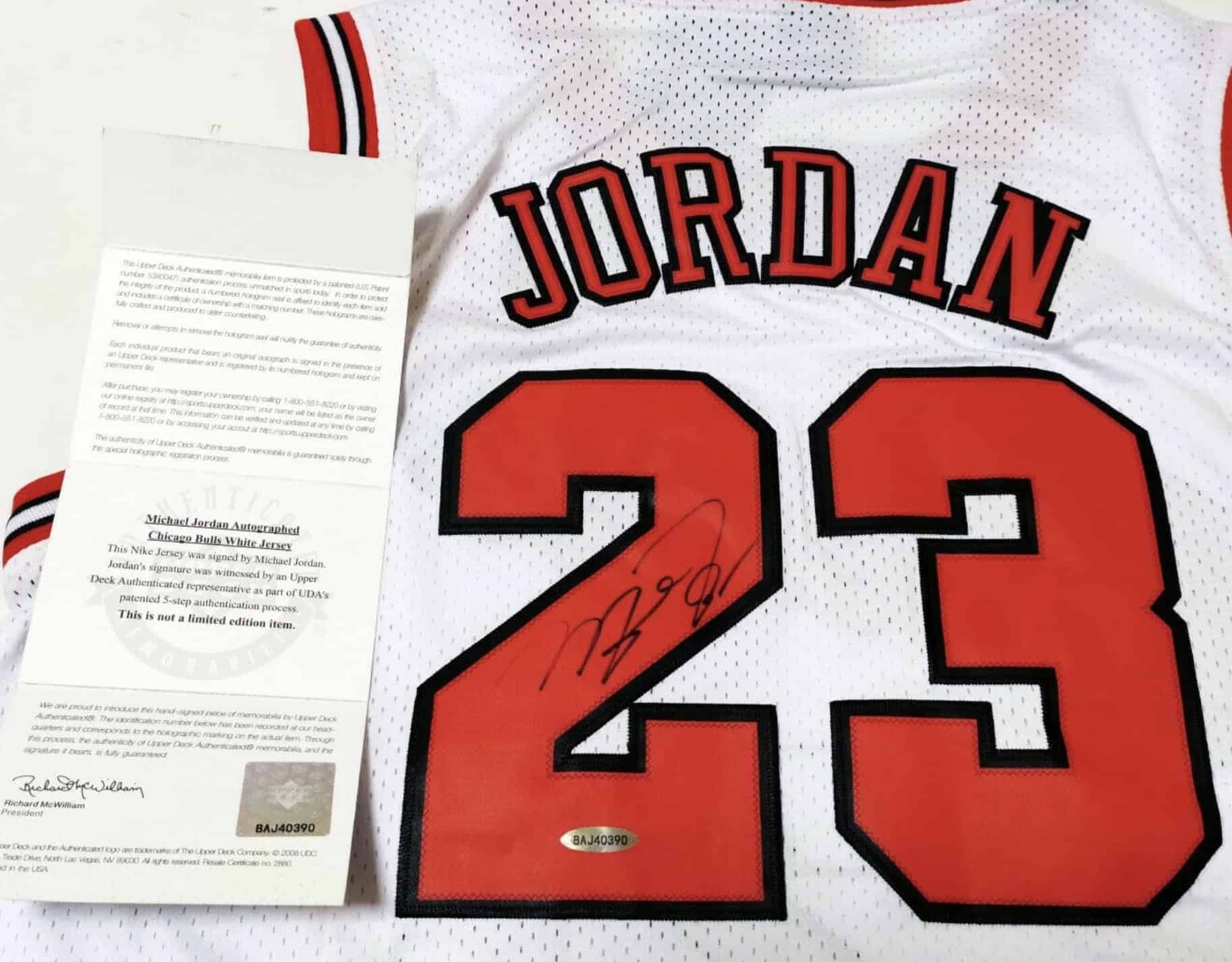 A Guide To Authenticating Michael Jordan Autographs